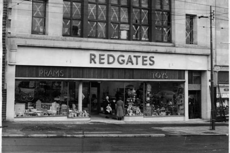 Retro Sheffield Shop Sign Keyrings REDGATES, Sugg Sports, BEATTIES ...