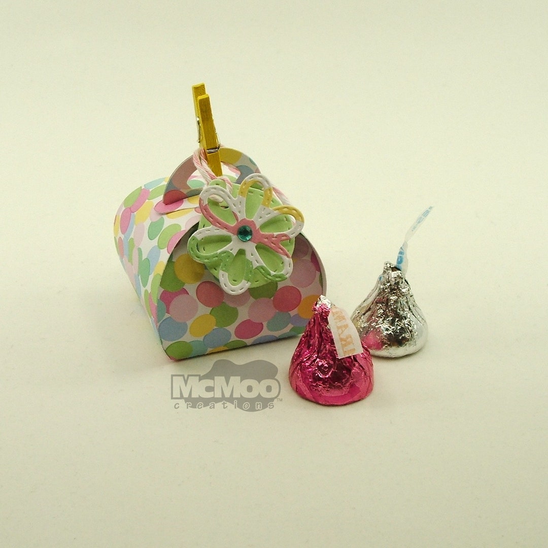 Green Flower Mini Curvy Treat Box. Handmade Favor/treat Box. Easter ...