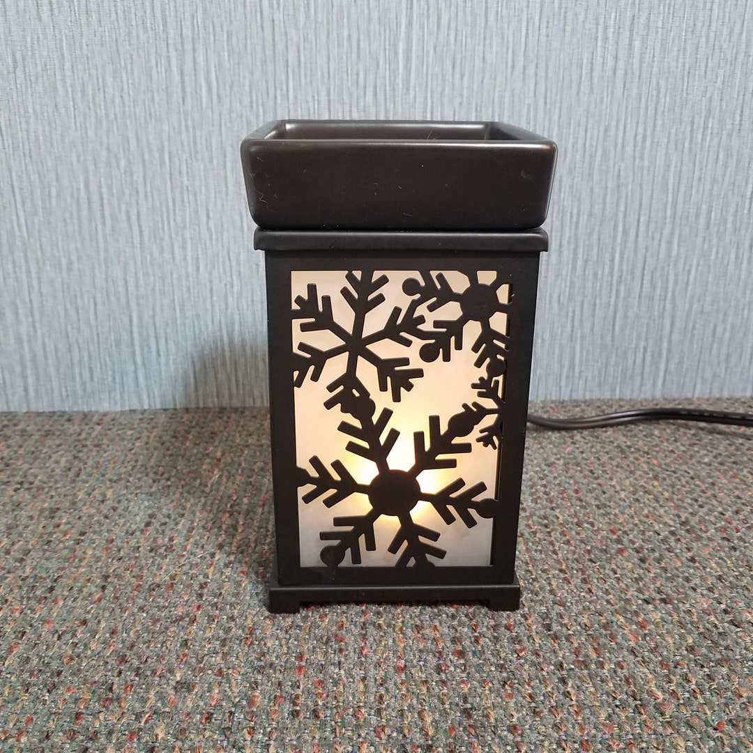 Pretty Paned Glass Electric Wax Warmer With Removable Snowflake Panel ...
