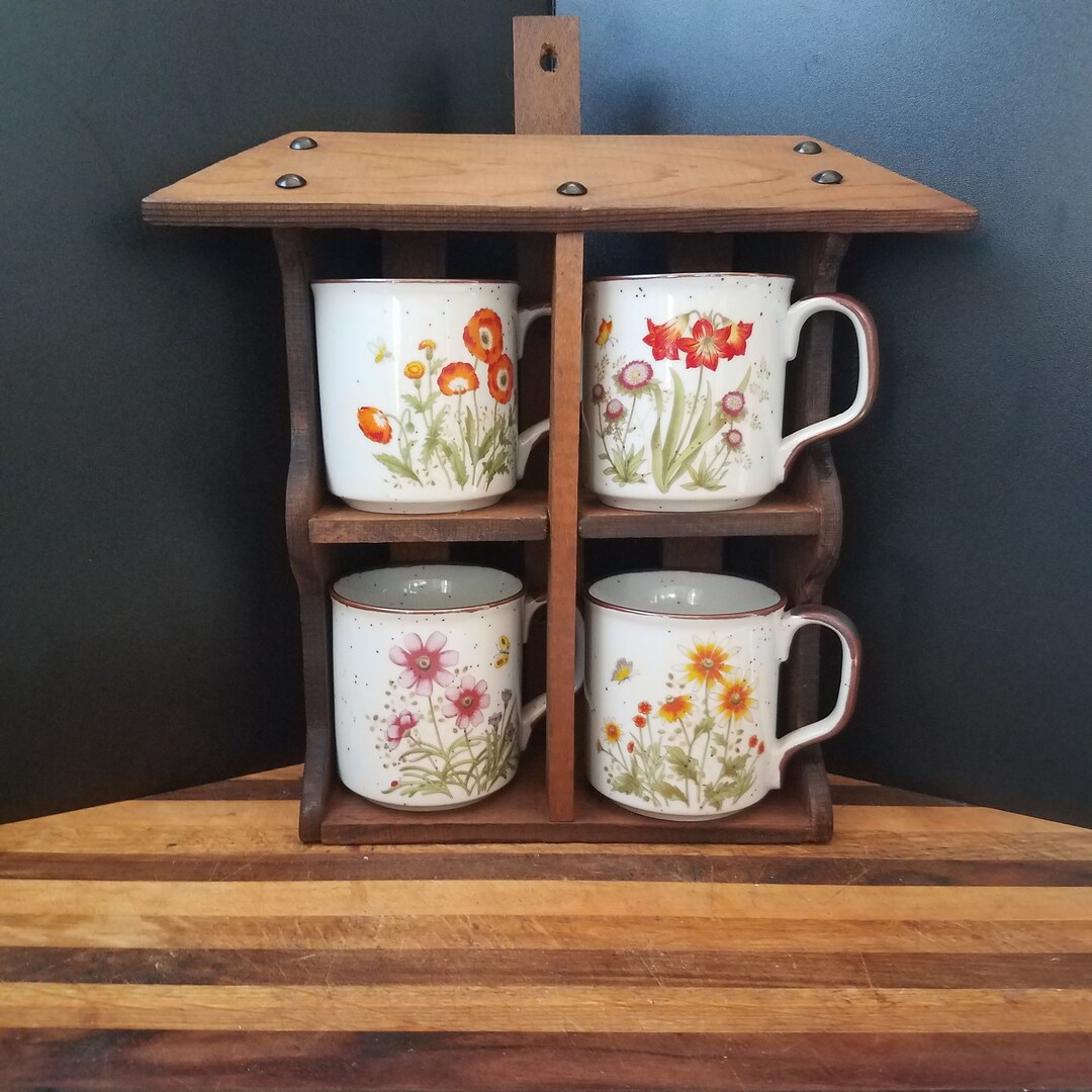 Retro 70's Mug Hut With 4 Original Coffee Mugs, Mug House Hangs on Wall ...