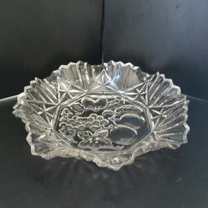 Vintage 11 Inch Pie Plate, Fluted Orchard Fruit Glass Pie Plate ...