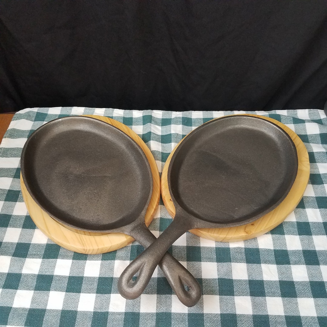 Set of 2, Cast Iron Sizzle Steak Pan With Wooded Holder, Fajita Sizzle ...