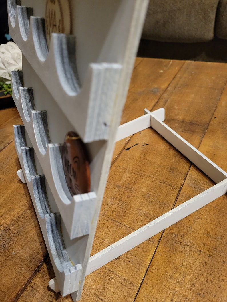 Wristlet Disc Display Board SVG - Etsy