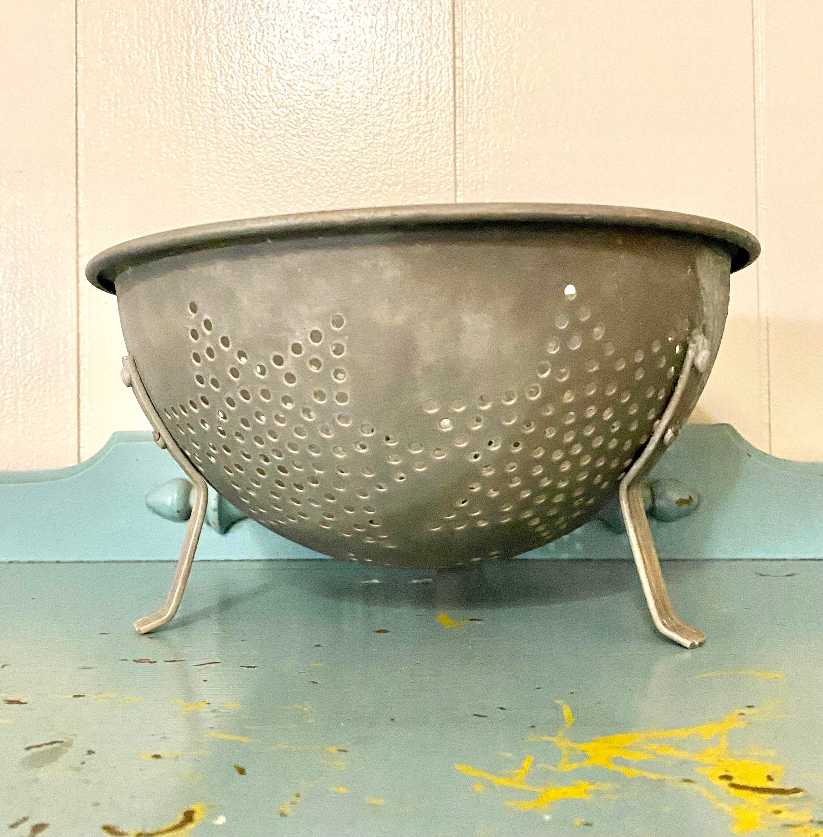 Vintage Metal star Colander - Etsy