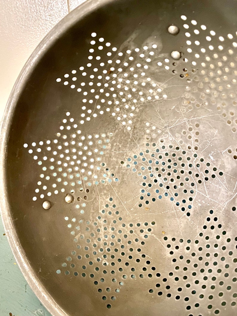 Vintage Metal star Colander - Etsy