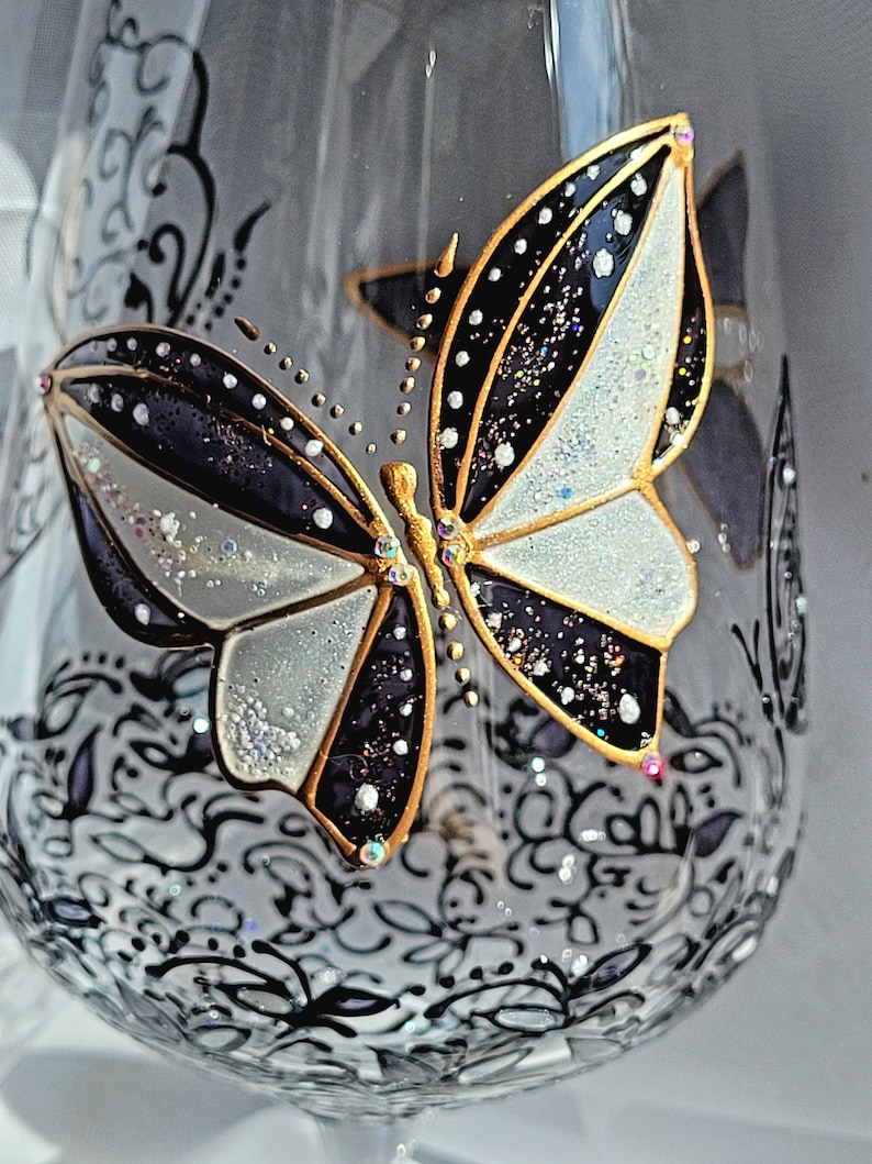 Hand Painted Bohemia Crystal Wine Glass With Lace Effect - Etsy