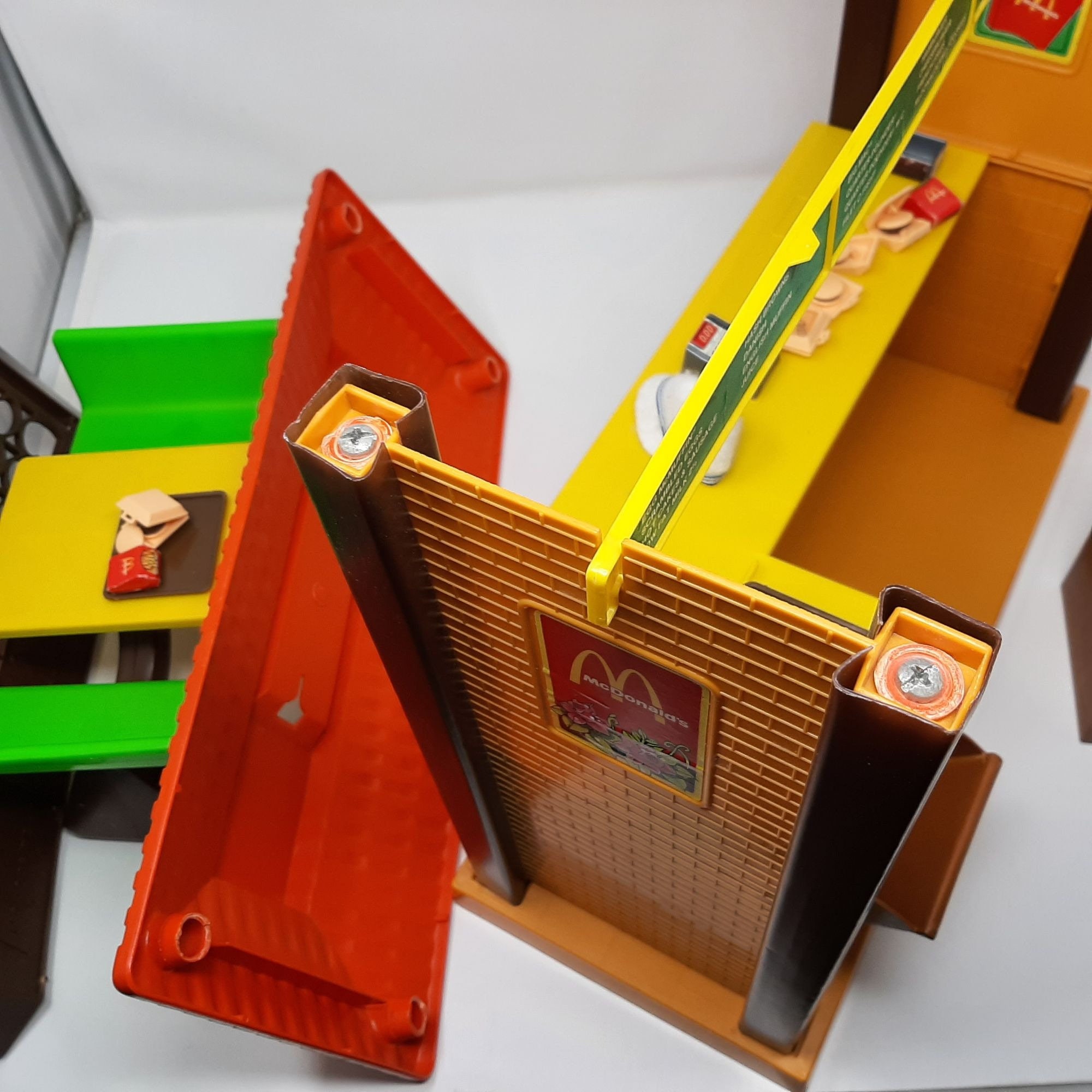 1982 Barbie Loves Mcdonalds Restaurant Playset Vintage Toy Nearly ...
