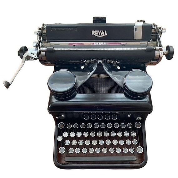 Vintage Royal Typewriter Models
