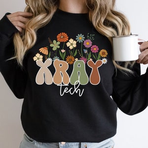 Retro Xray Technologist Crewneck Sweatshirt Gift for Radiographer ...