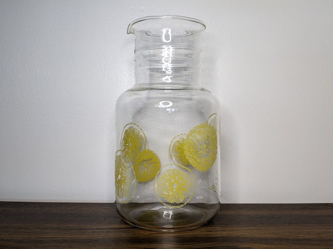 Vintage Pyrex Lemon Carafe 3520 2 Quart 2 Liter - Etsy