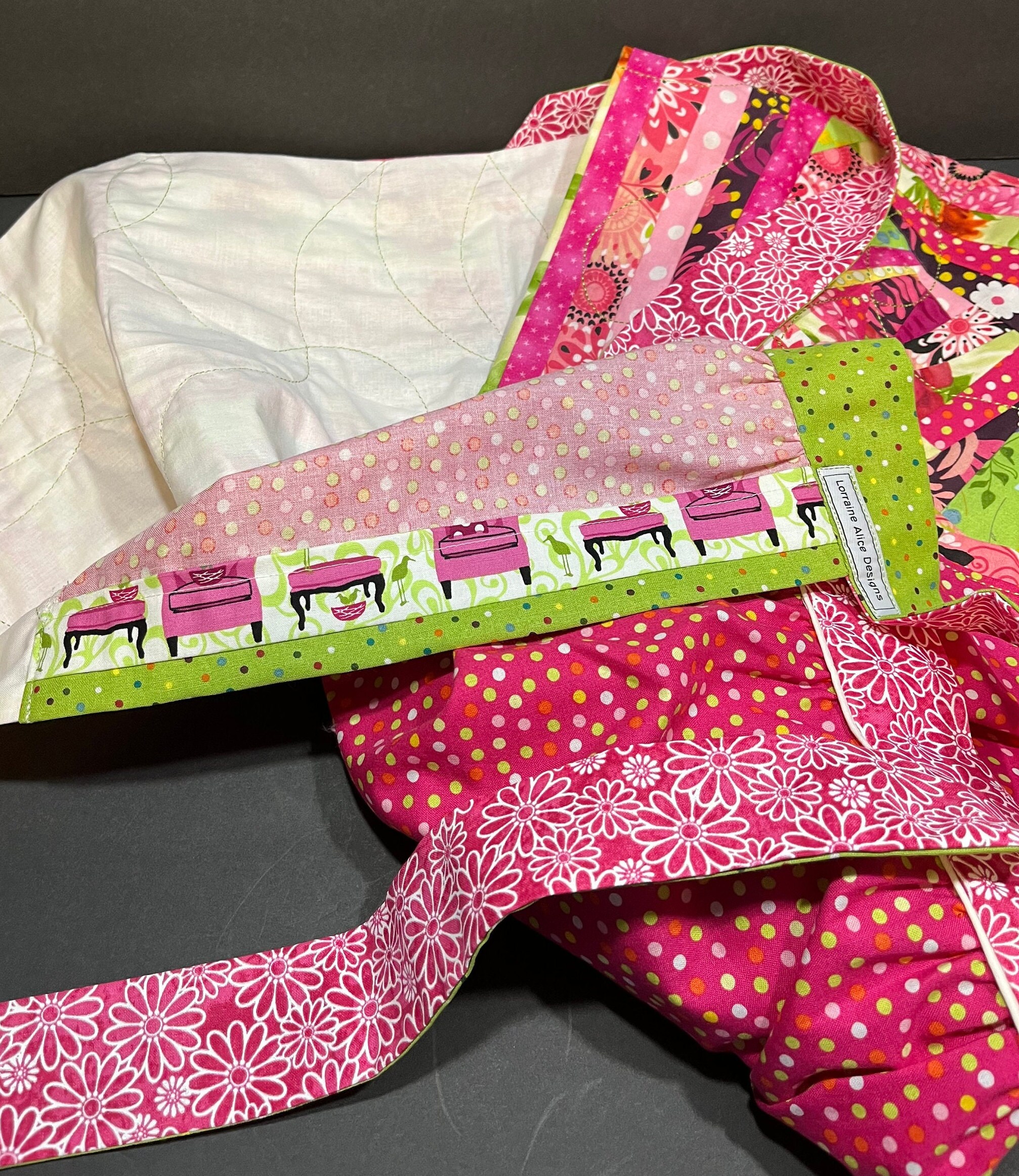 Flashback Apron: Retro Style, Scrappy Pieced With Embroidery Details ...