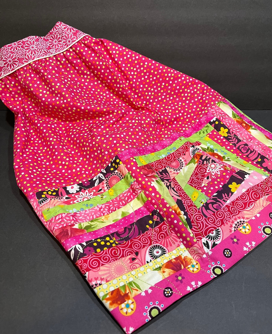 Flashback Apron: Retro Style, Scrappy Pieced With Embroidery Details ...