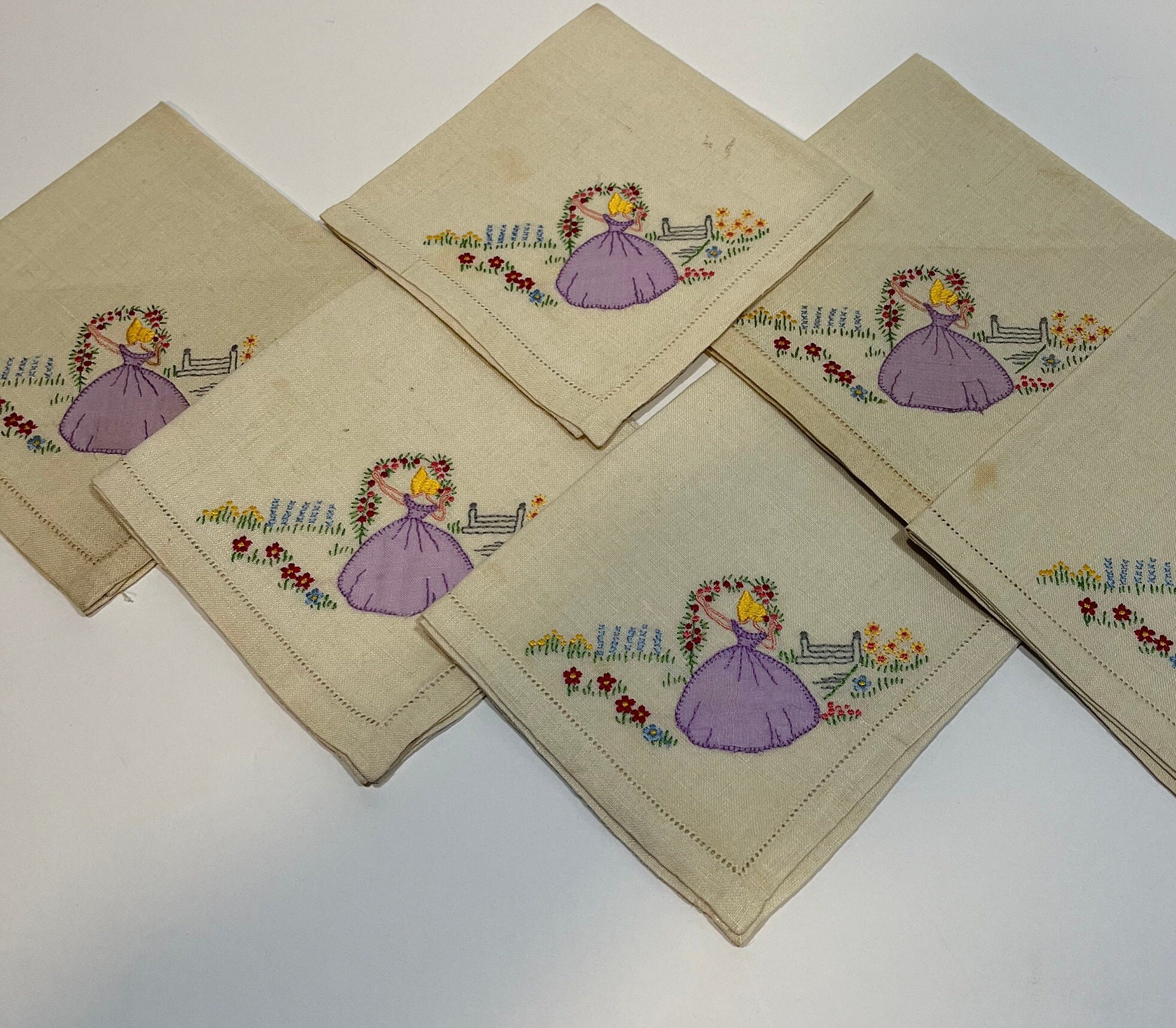 6 Vintage 40's 50's Handkerchiefs: Hand Embroidered With Picot Edge ...