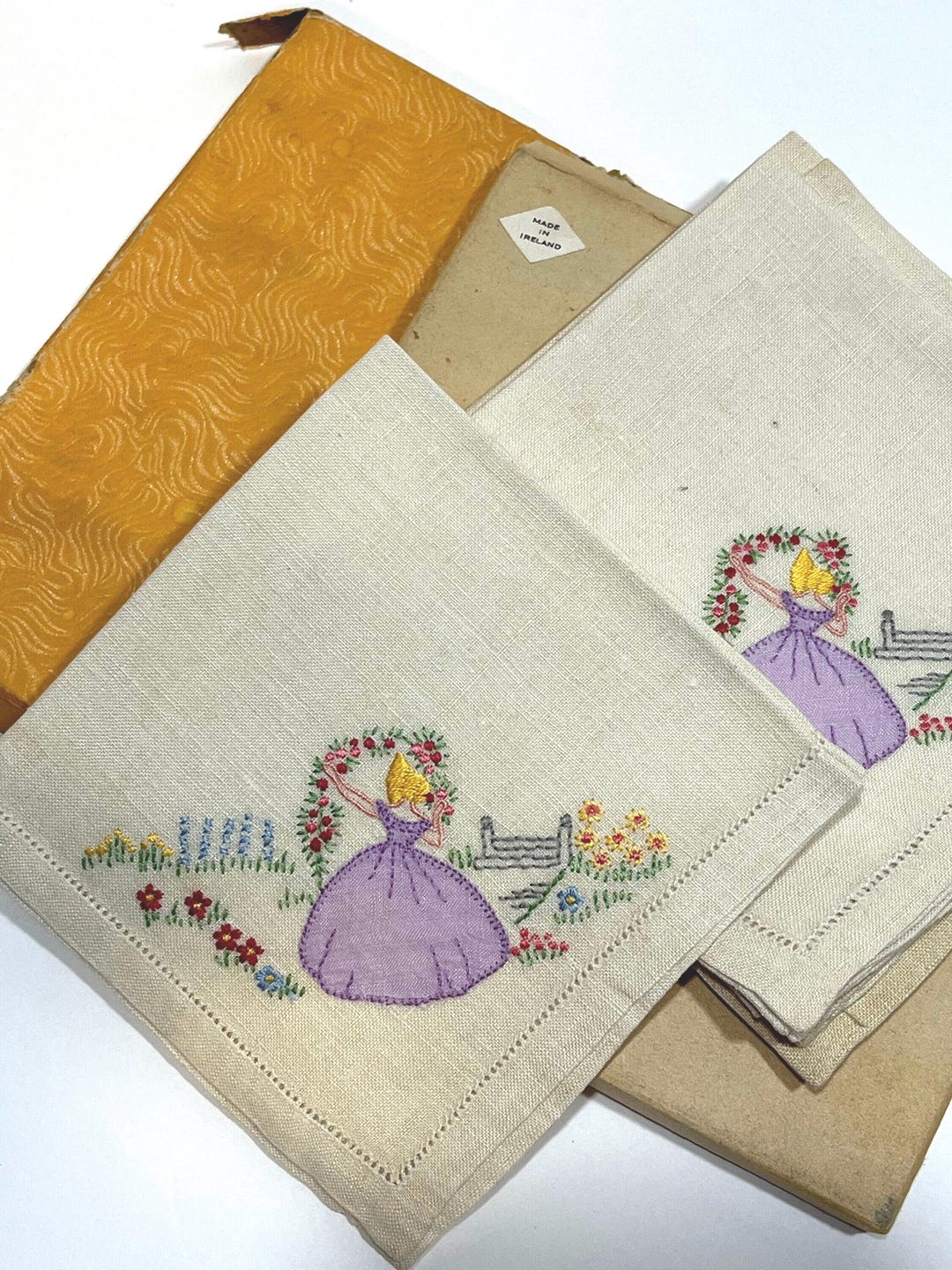 6 Vintage 40's - 50's Handkerchiefs: Hand Embroidered With Picot Edge ...