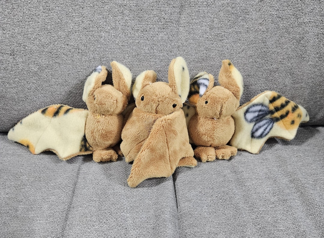 Sweet Golden Bumblebee Bat Plush - Etsy