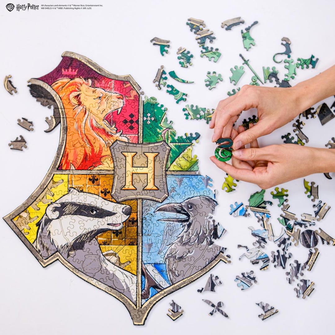 Harry Potter Crest Puzzle Gift, Hogwarts Magical Jigsaw Decor, Wooden ...