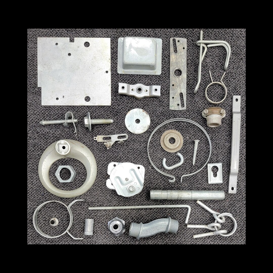 Mixed Lot of 25+ Random Metal Parts, Craft Supplies, Robot Parts ...