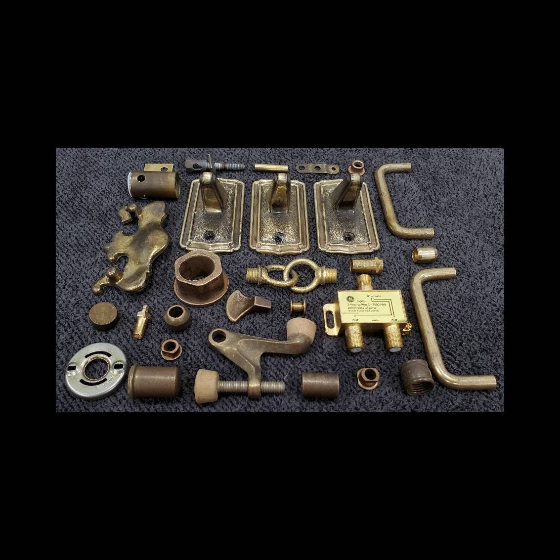 Mixed Lot of 30+ Random Metal Parts, Craft Supplies, Robot Parts ...