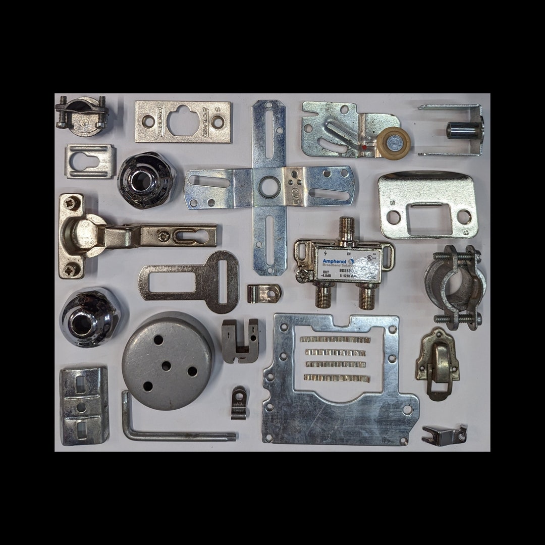 Mixed Lot of 26 Random Metal Parts, Craft Supplies, Robot Parts ...