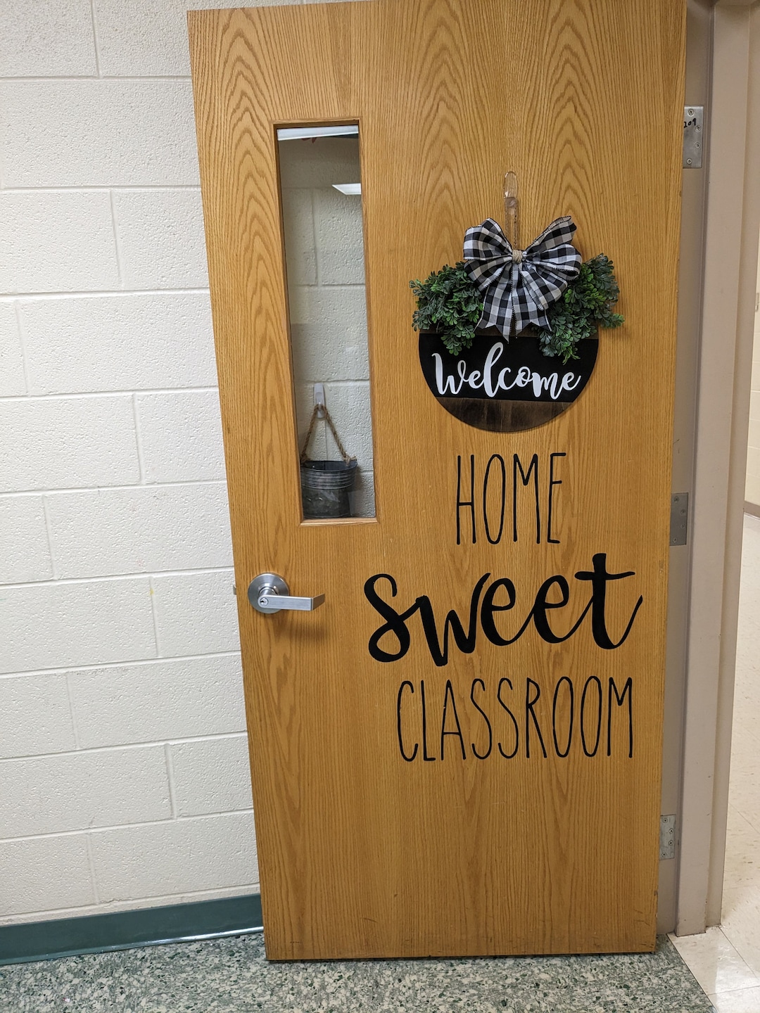 Personalized Classroom Welcome Door Hanger Teacher Door Sign Classroom ...