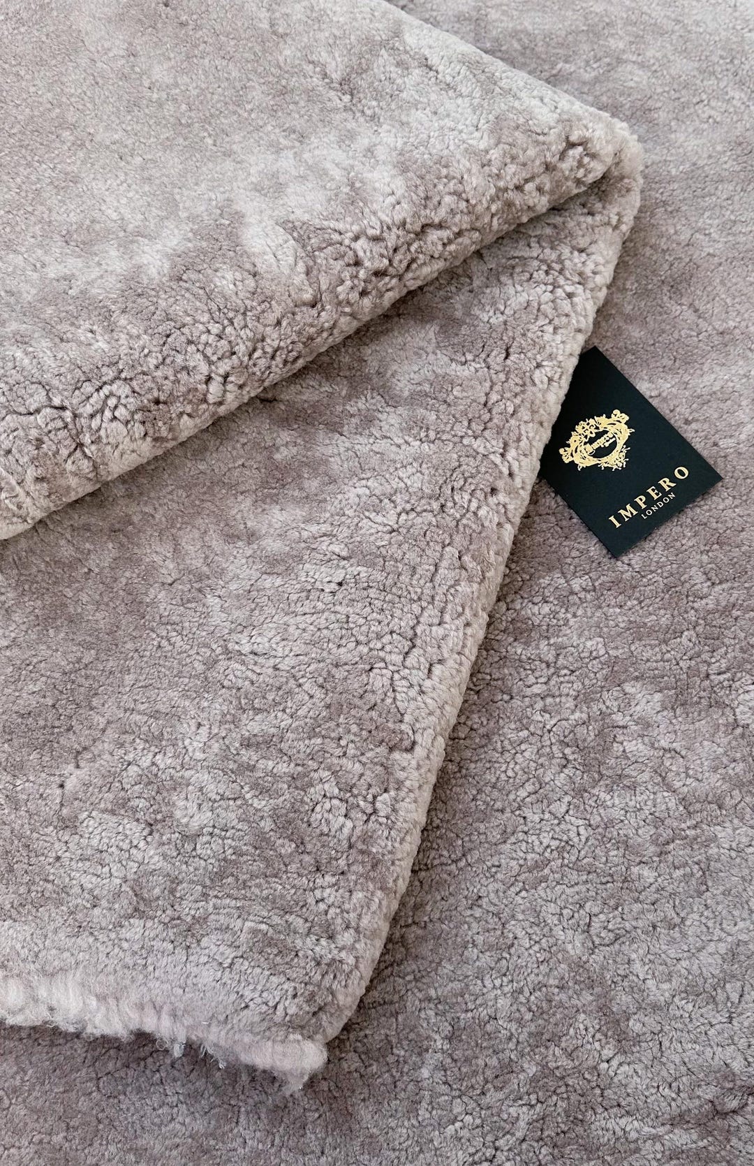 Premium Grey Mauve Shearling Hide for Upholstery Sheepskin Leather for ...