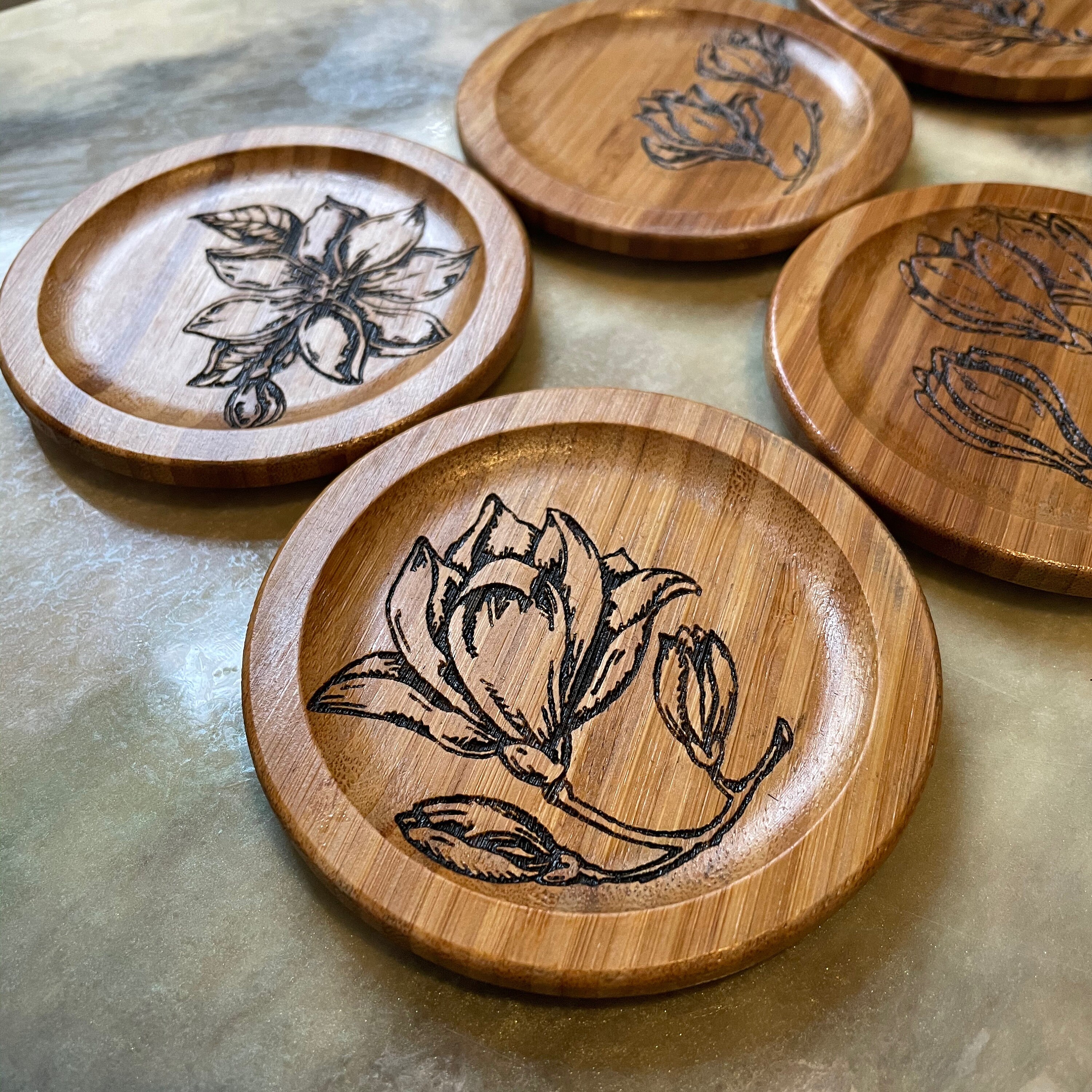 Vintage Floral Wood Engraved Coasters - Etsy.de