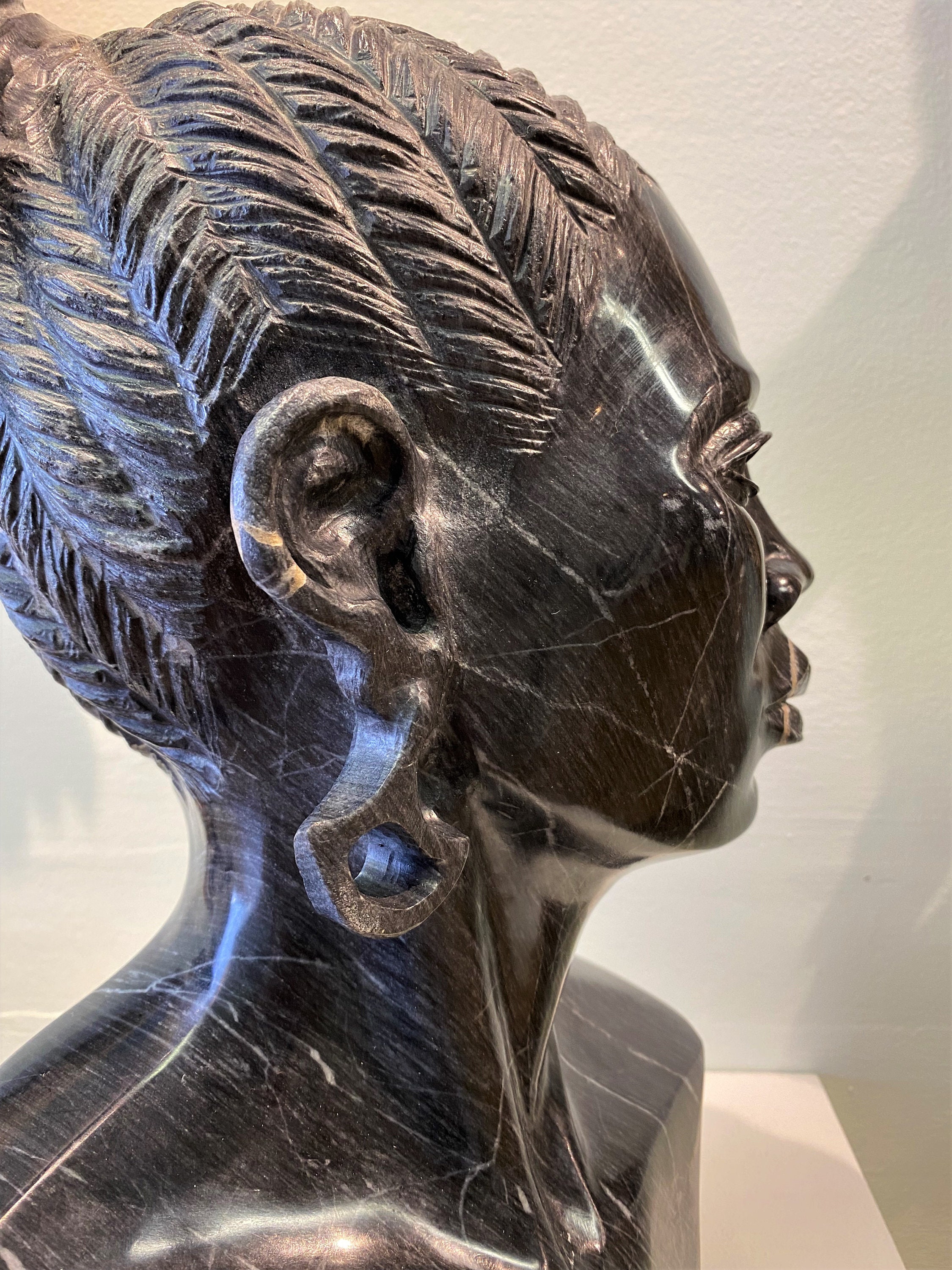 VICTORIOUS LADY by Farai TENDAI. Shona Sculpture Stone African Art Rose ...