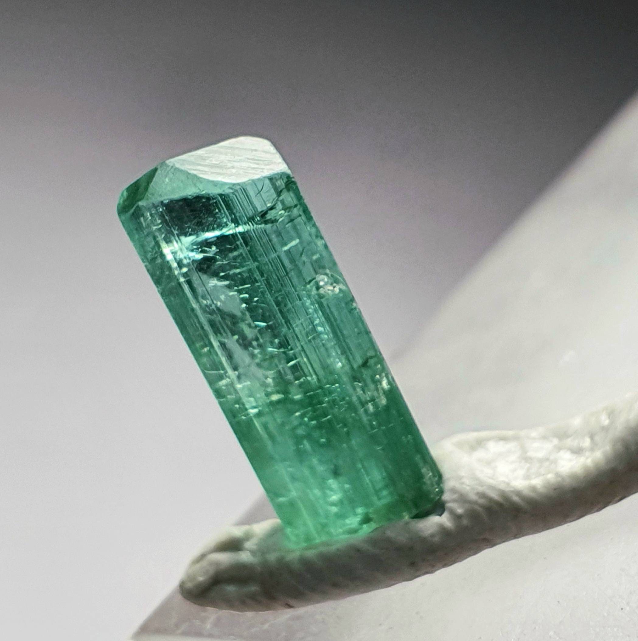 Cristales de turmalina de color azul y piraba | Etsy