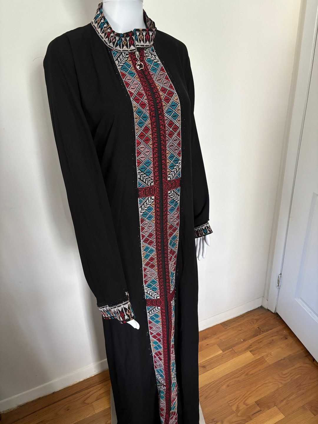Thobe Dress From Palestine With Tatreez Embroidery Henna Art in ...