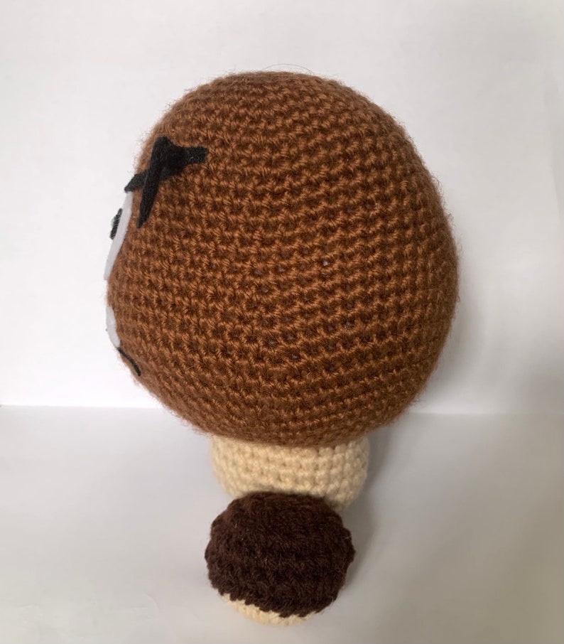 Amigurumi Crochet Pattern: Super Mario Goomba - Etsy