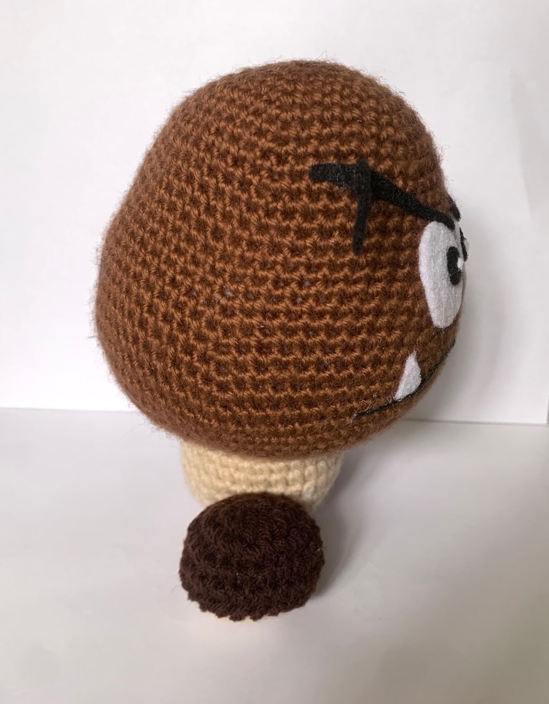 Amigurumi Crochet Pattern: Super Mario Goomba - Etsy