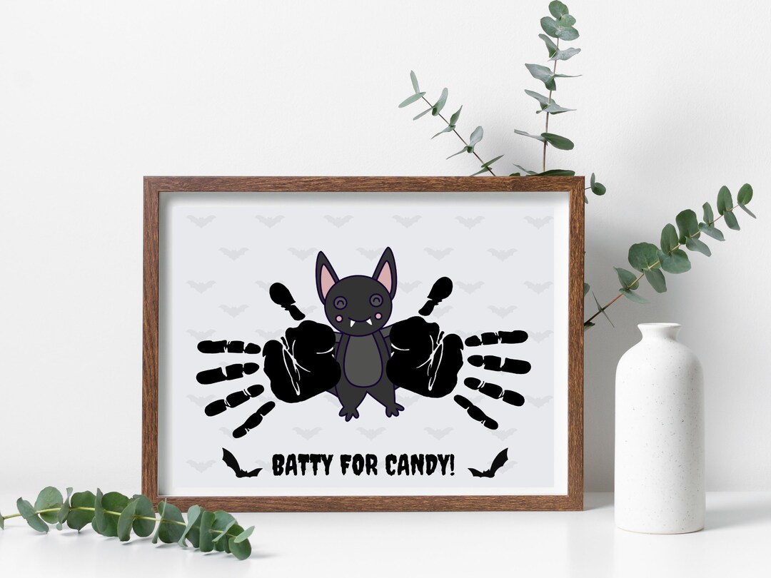 Bat Handprint Craft, Halloween Handprint Art, Bat Happy Halloween ...