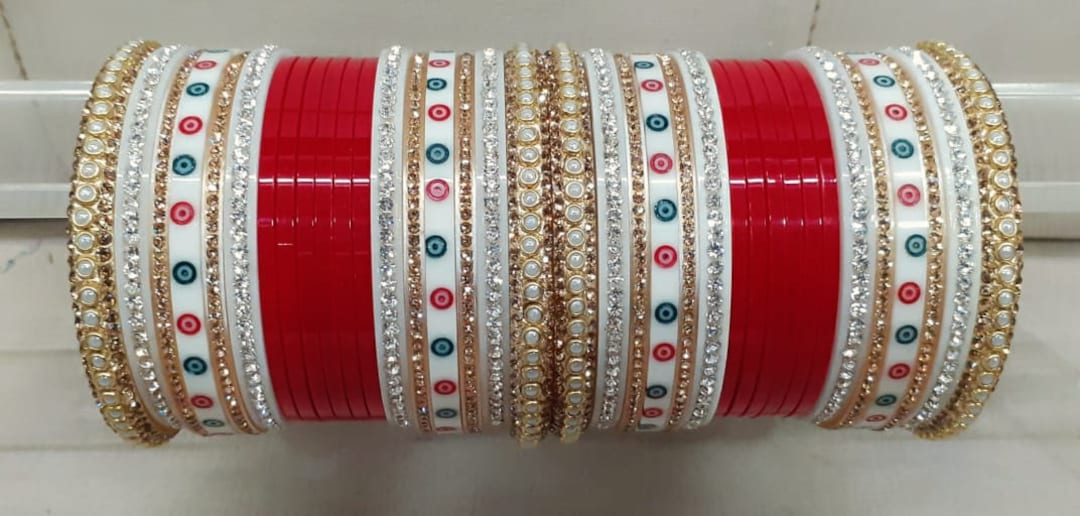Indian Traditional Glass Stone & Pearls Work Bridal Chura Set, Punjabi Red and White Wedding ...