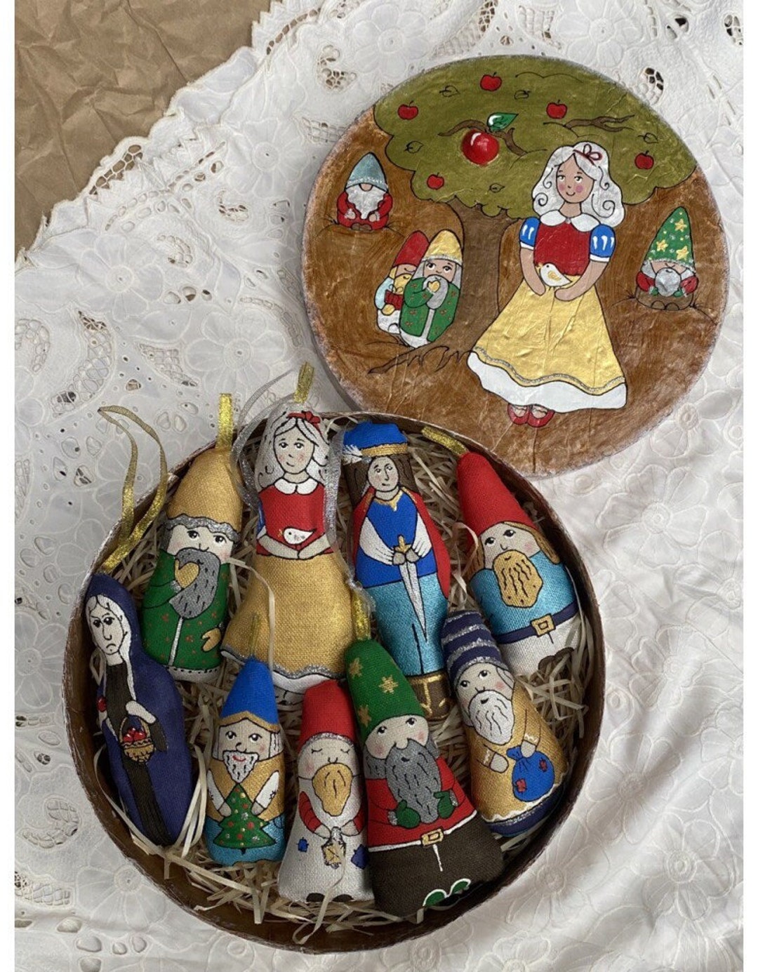 Textile Fairy Tale in a Handmade Box "snow White and the Seven Dwarfs ...