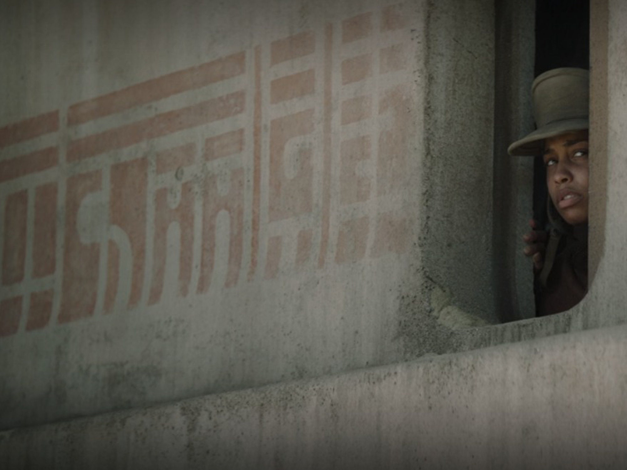 Mos Pelgo freetown Paint Stencil - Etsy