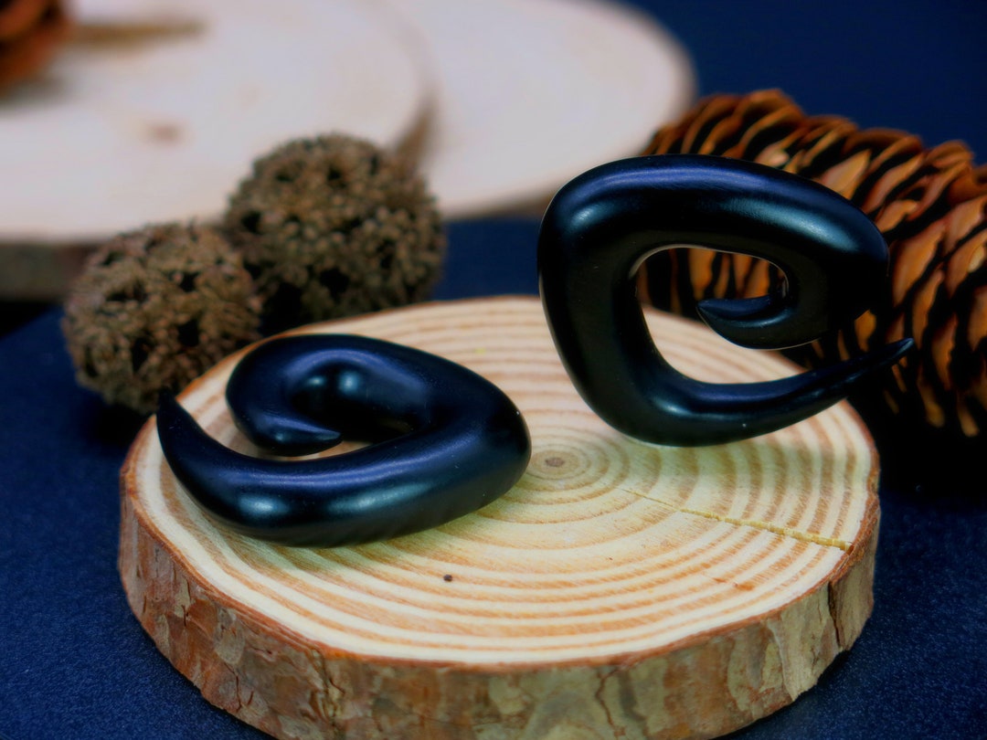 Black Wood Tri Spiral for Ear Stretching. Custom Wood Spiral Gauges ...