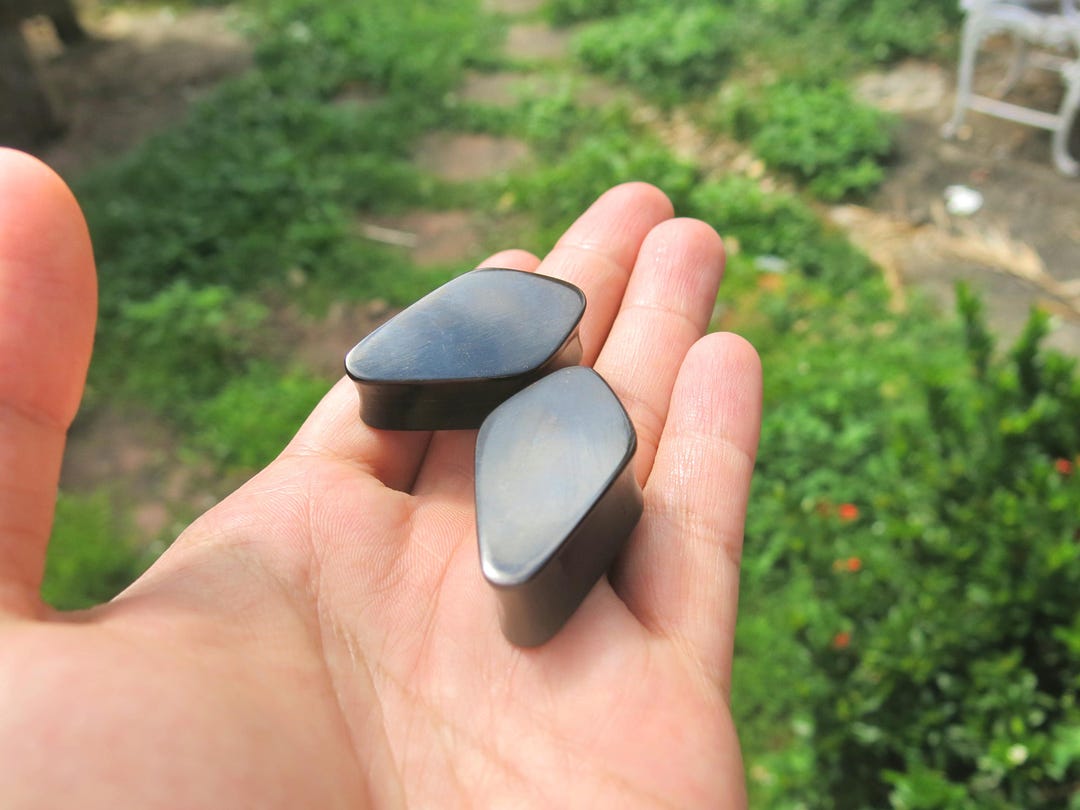 Custom Buffalo Horn Saddle Plugs Crystal Shape - Etsy