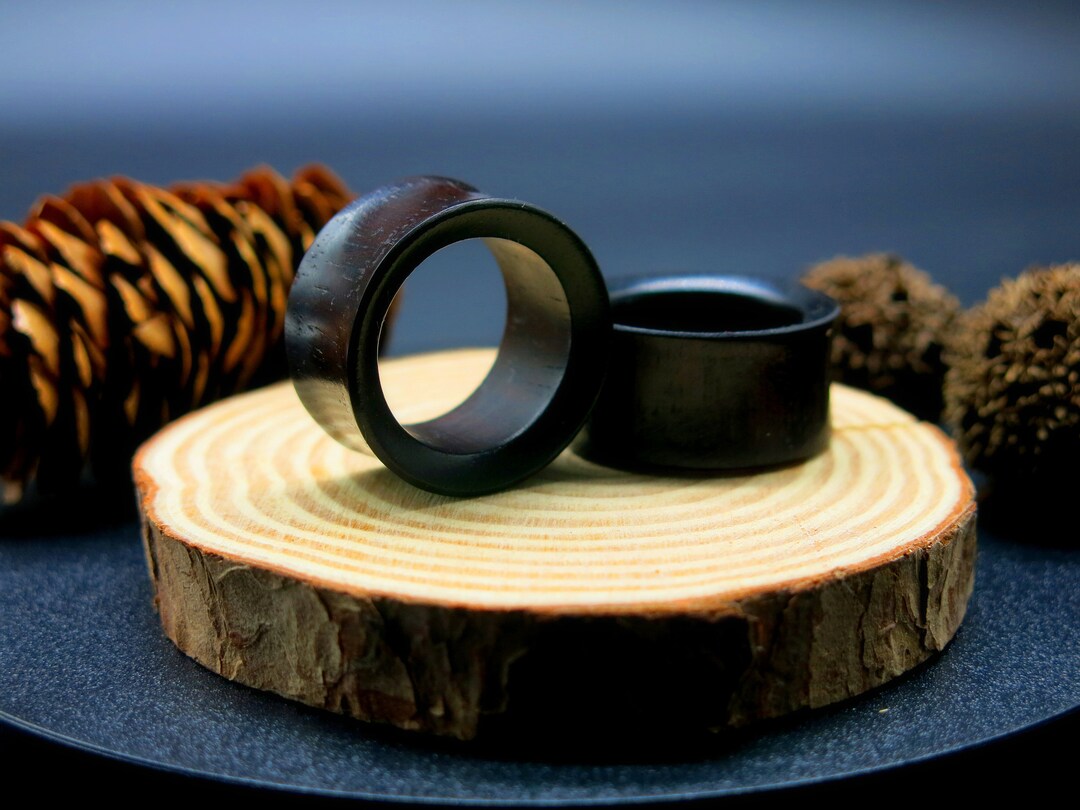 Black Wood Concave Tunnel Ear Plugs. Wooden Concave Eyelet Ear Gauges ...