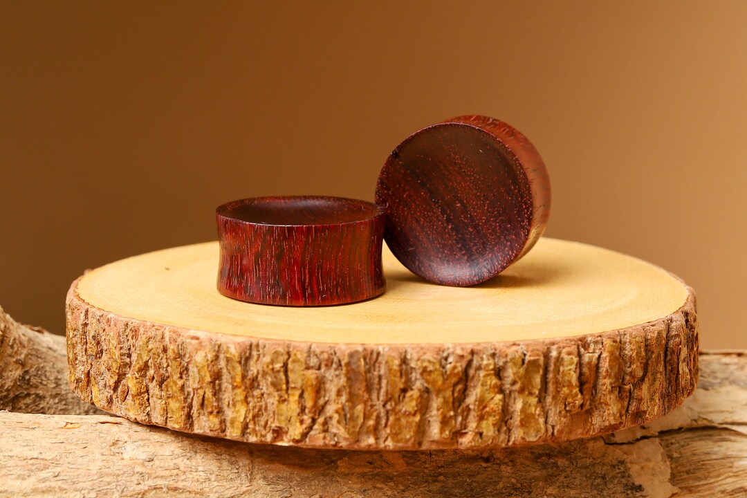 A Pair of Stunning Red Wood Concave Ear Plugs for Stretched - Etsy