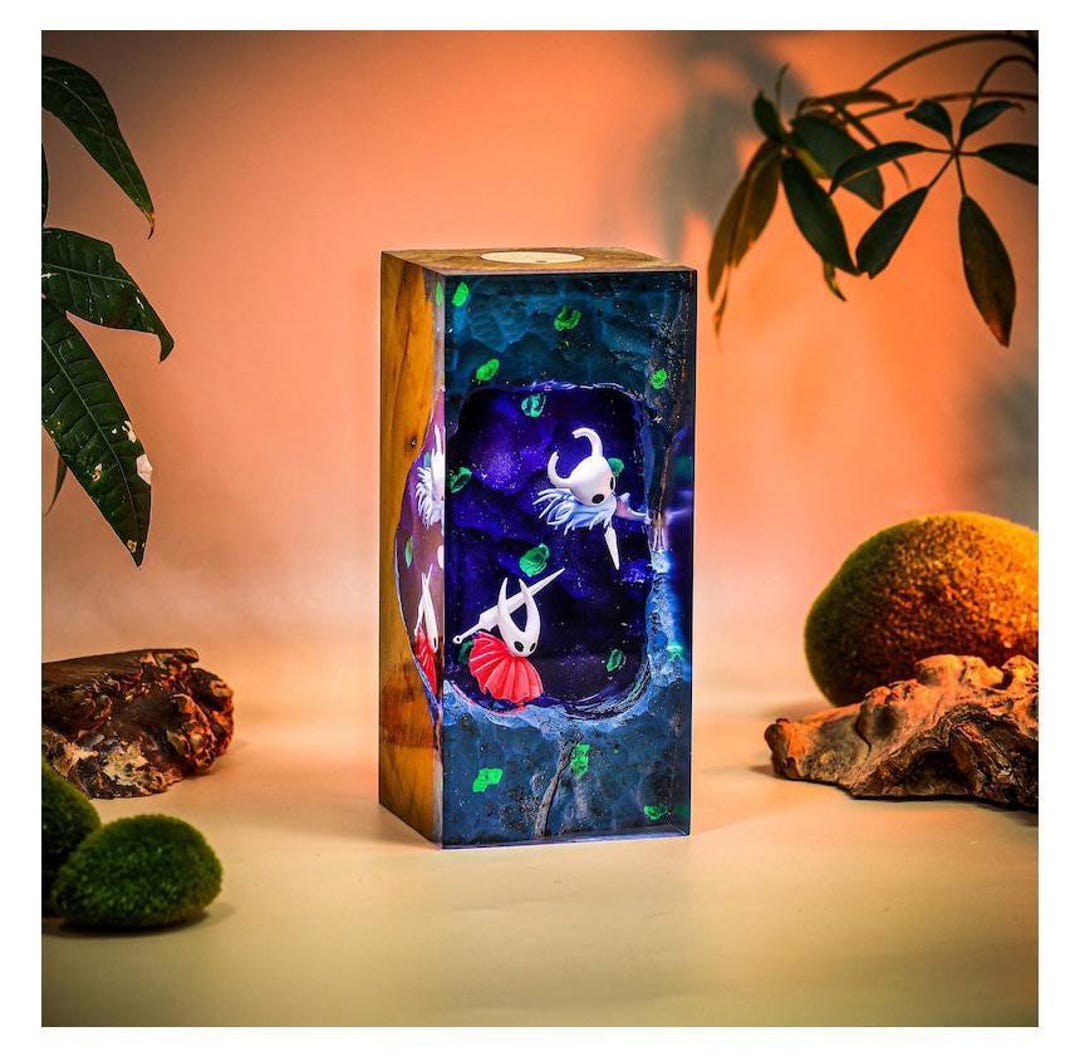 H.ollow Kni.ght Night Light Resin Lamp Hollow Knight Figure Terrarium ...
