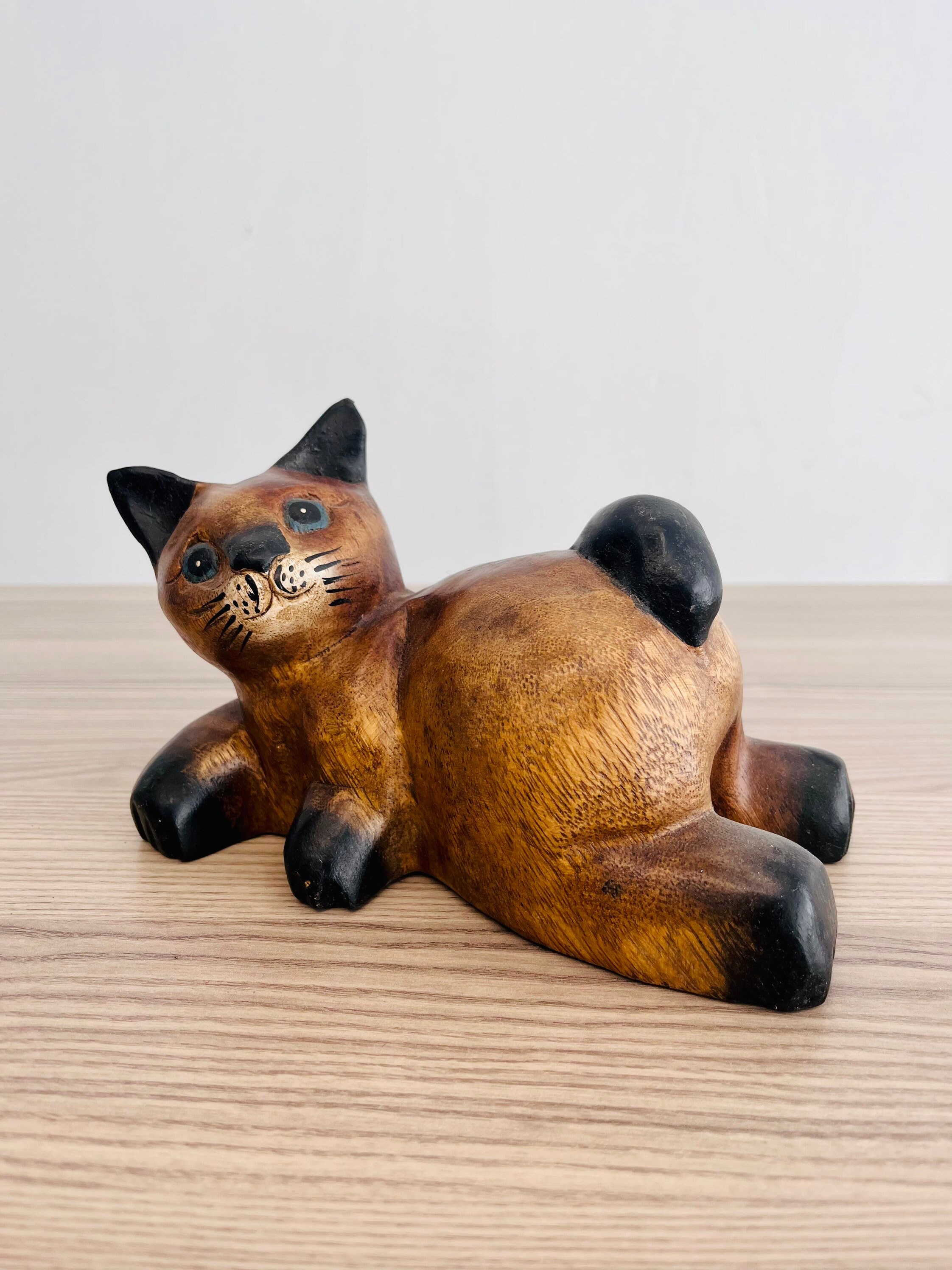 Cat Figurine, Cat Sculpture, Wood Carving Decor Cat Statue, Gift for ...