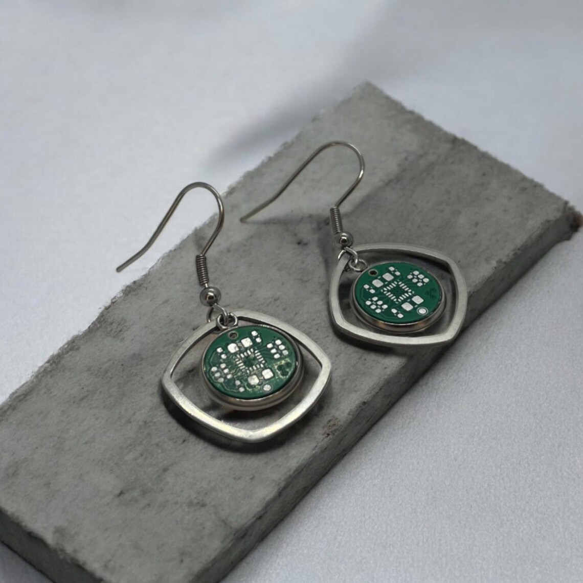 Modern Circuit Ring - Geeky PCB Jewelry | Cyberpunk Circuit Ring Gift ...