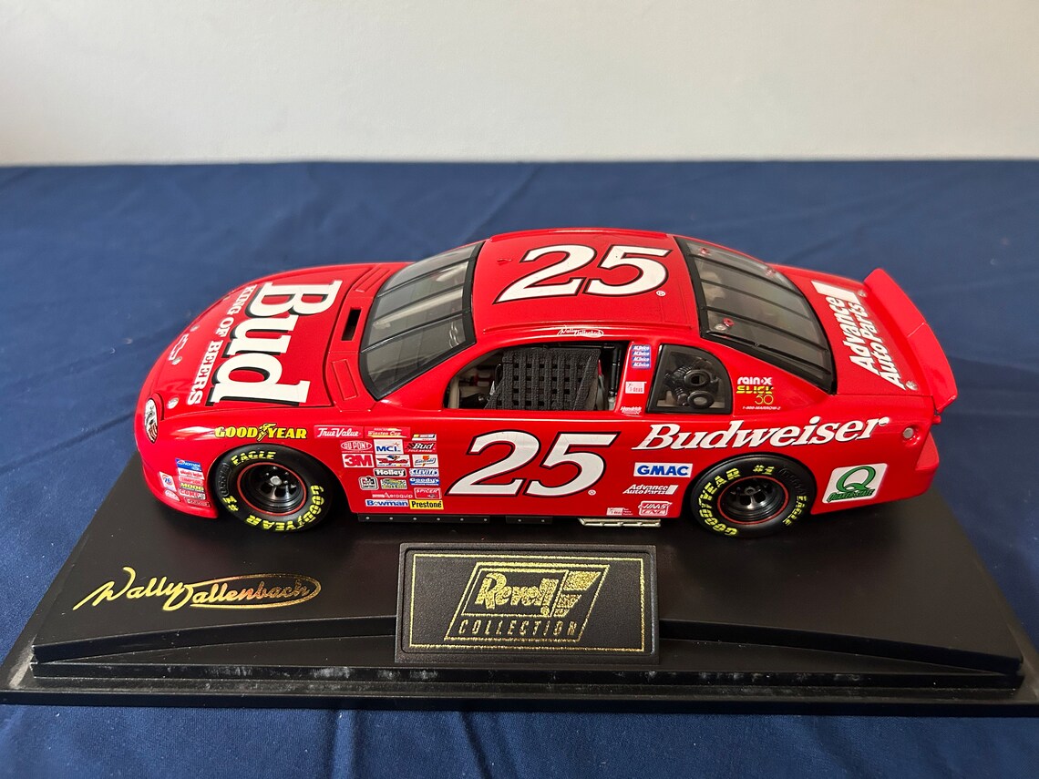 1:24 Die-cast Stock Car Budweiser Wally Dallenbach 25 Mounted in ...