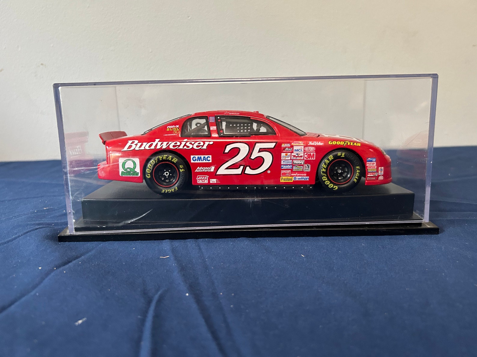 1:24 Die-cast Stock Car Budweiser Wally Dallenbach 25 Mounted in ...