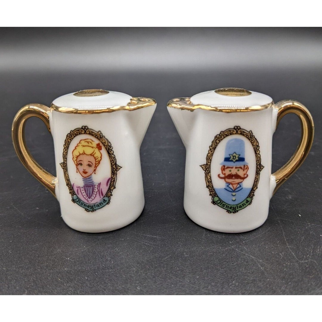 Vintage Disneyland Souvenir Teapot Salt Pepper Shakers Castle Keystone ...