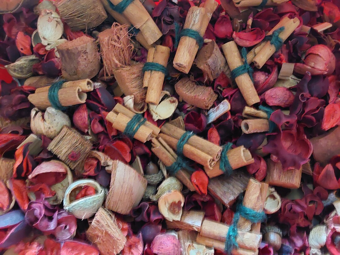 Festive Christmas Pot Pourri / Christmas Scented Pot Pourri/ Cinamon ...