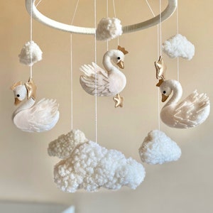 Swan Mobile, Baby Mobile Girl, Boucle Mobile, Baby Room Decor, Nursery ...