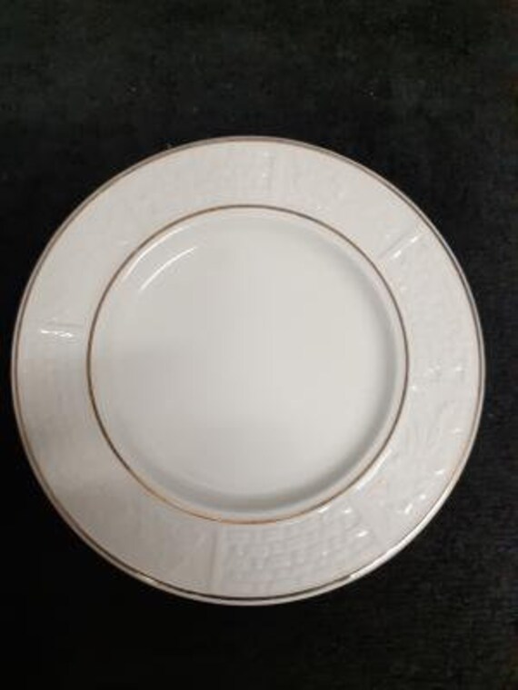 Weatherby Durability Gift Ware Embossed Pattern 6 Inch Pie | Etsy