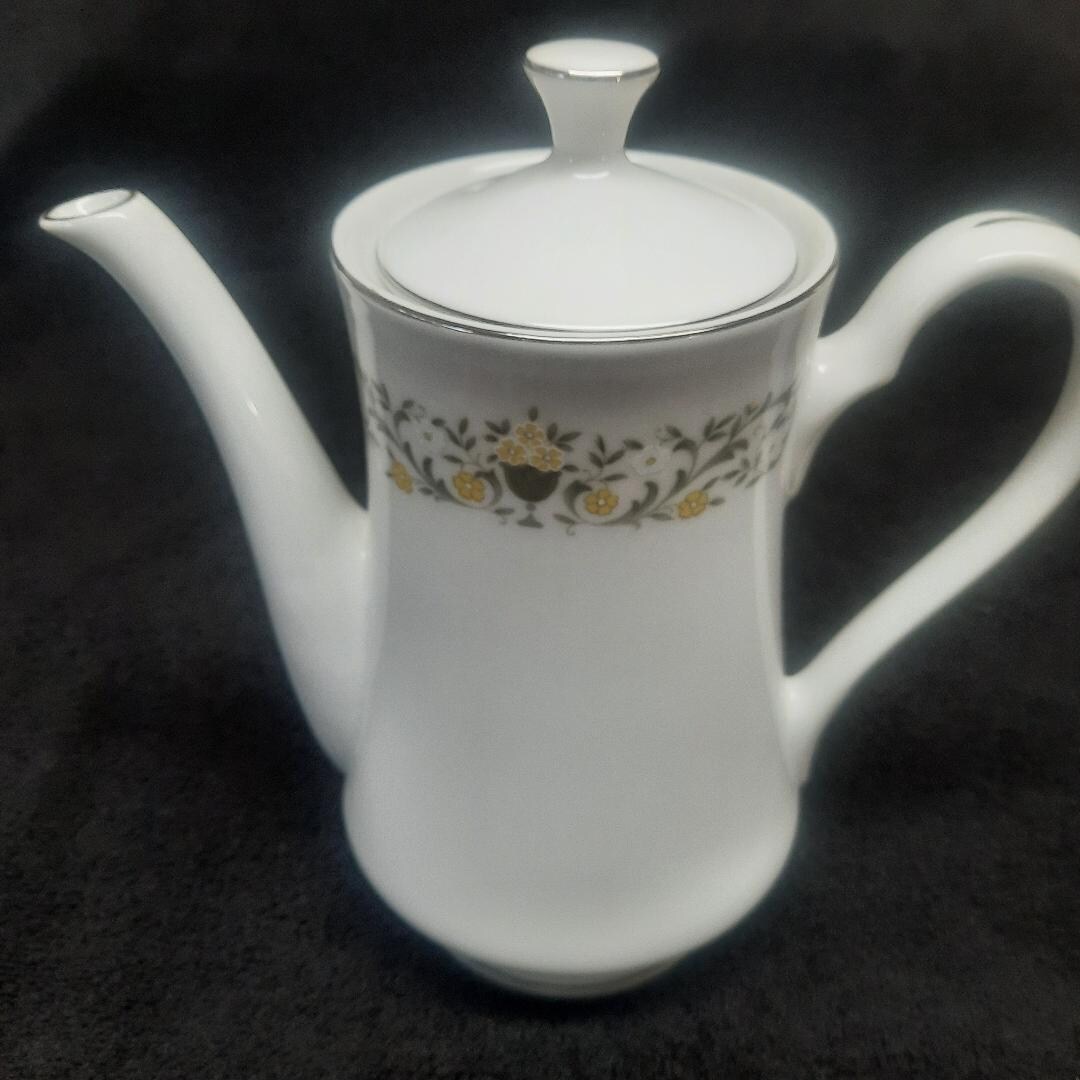 Sterling Fine China Florentine Pattern Dinnerware Serving Piece Choice ...