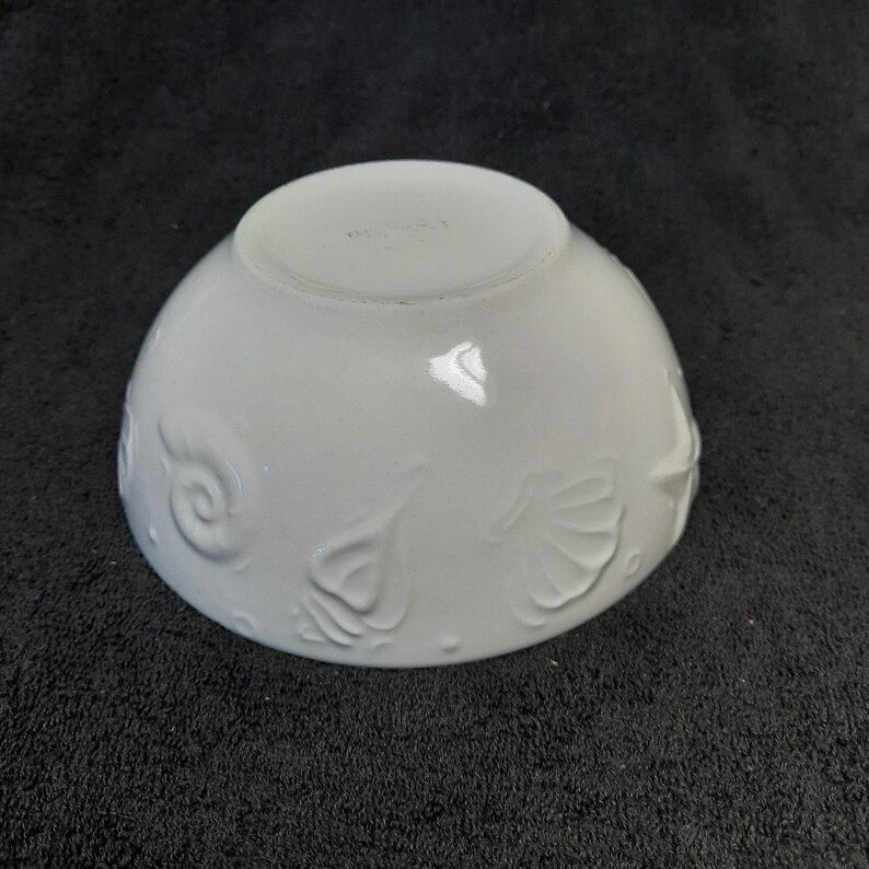 Thomson Pottery Seashells Pattern Embossed Dinnerware Piece Choice ...